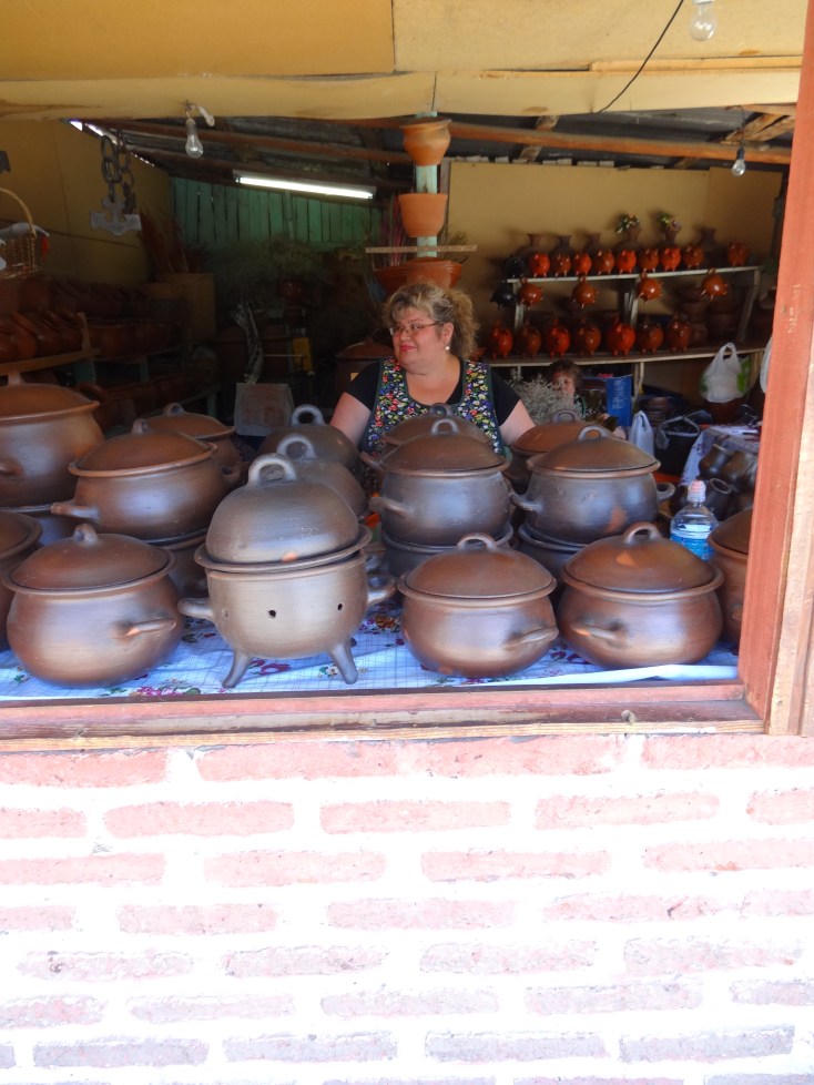 Chilean Clay Pots & Bowls | MedFlies